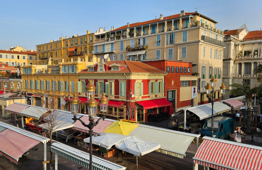 Discover Nice Differently... through its markets